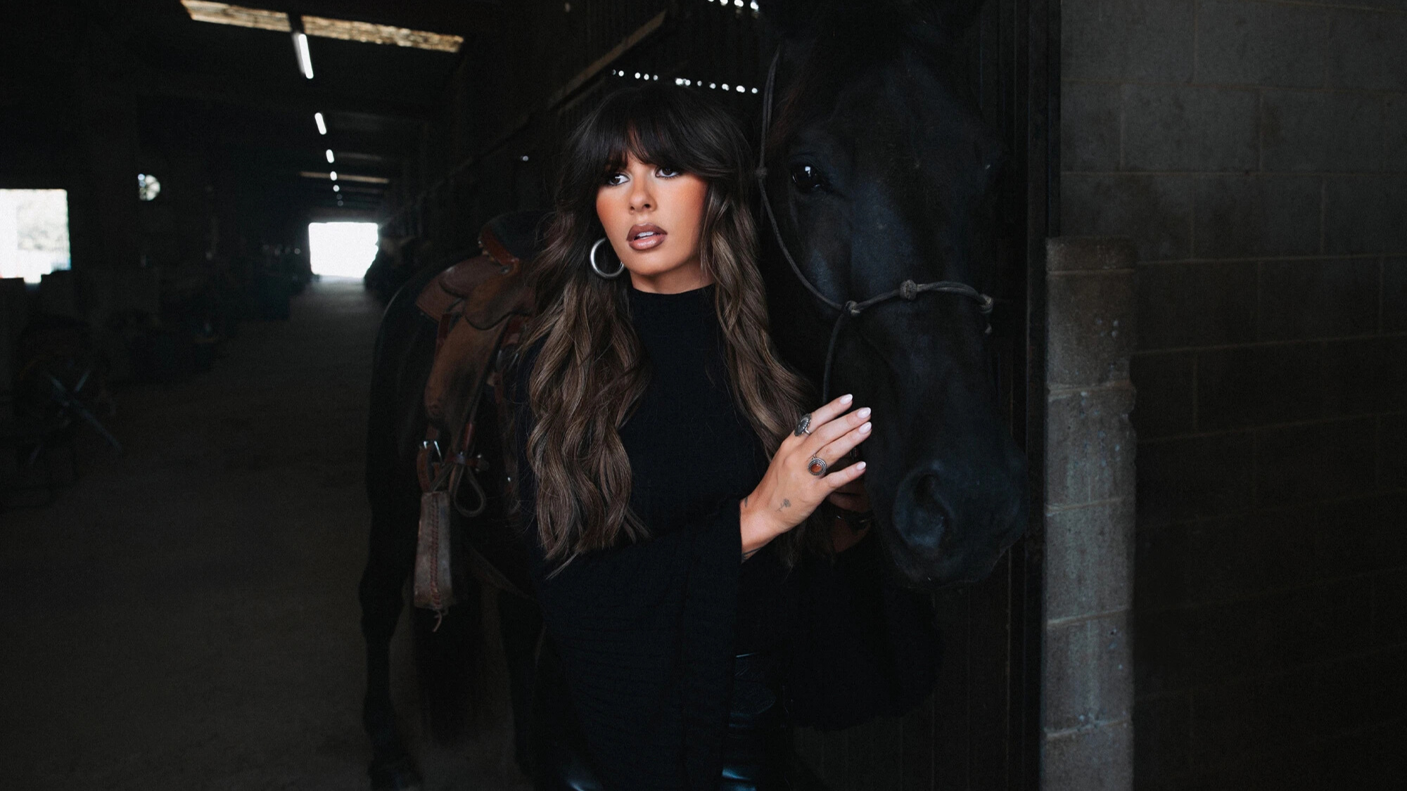 Ella Langley Concert Outfit : The Denim Darling Guide